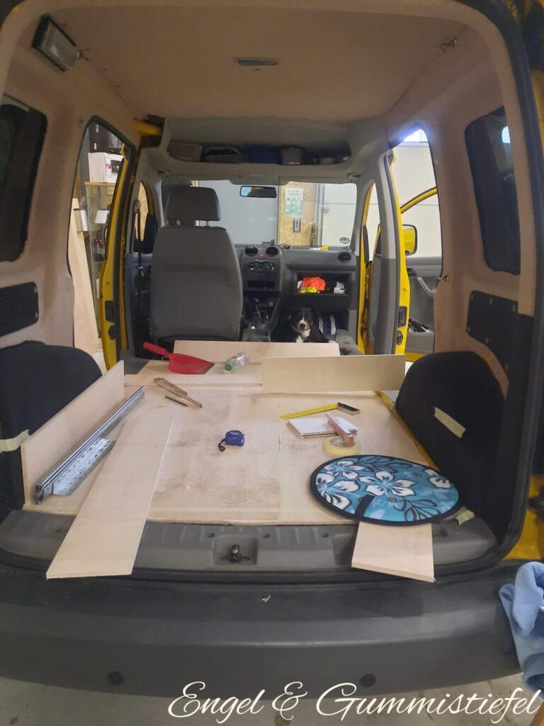 Maddy the Caddy: Ausbau doppelter Boden | Engel & Gummistiefel